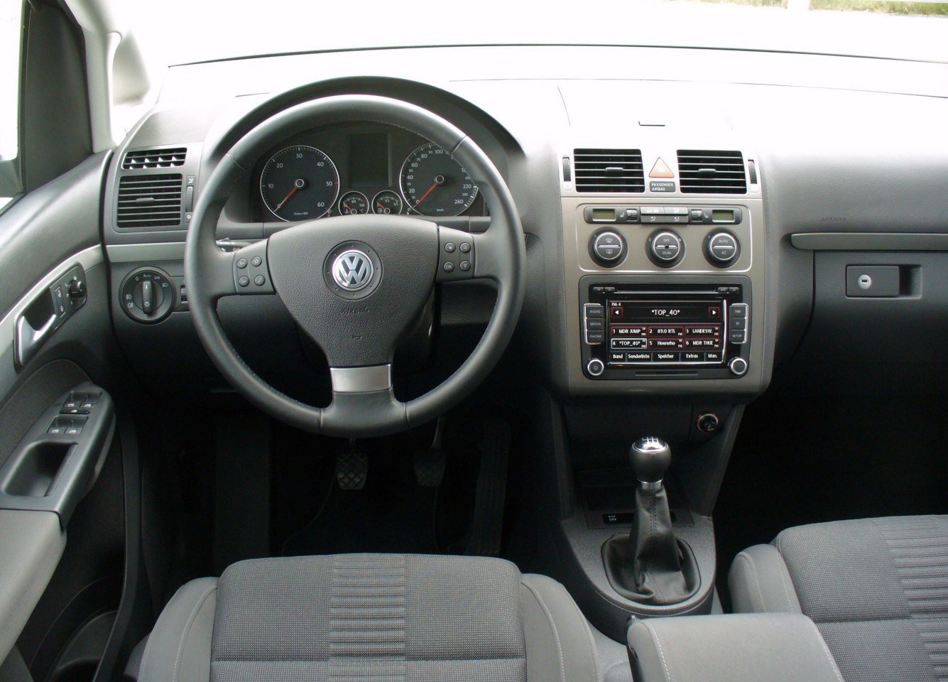 Volkswagen Touran I (facelift 2006) 1.9 TDI (105 Hp)